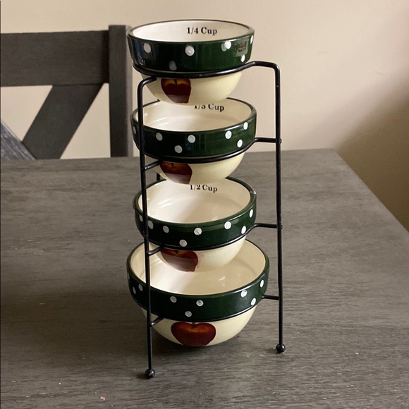 Kitchen | Ceramic Vintage Apple Design Measuring Cups With Stand | Poshmark